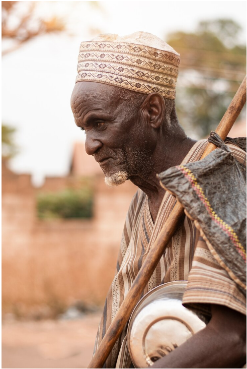 Le Plus Grand Marabout du Monde : Une Exploration de Kokou Zanguidigo ...