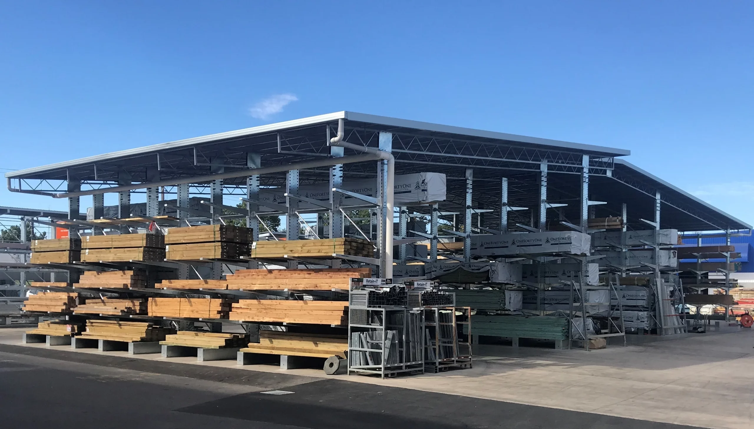 Maximizing Warehouse Efficiency with Cantilever Racking Systems - itechfy