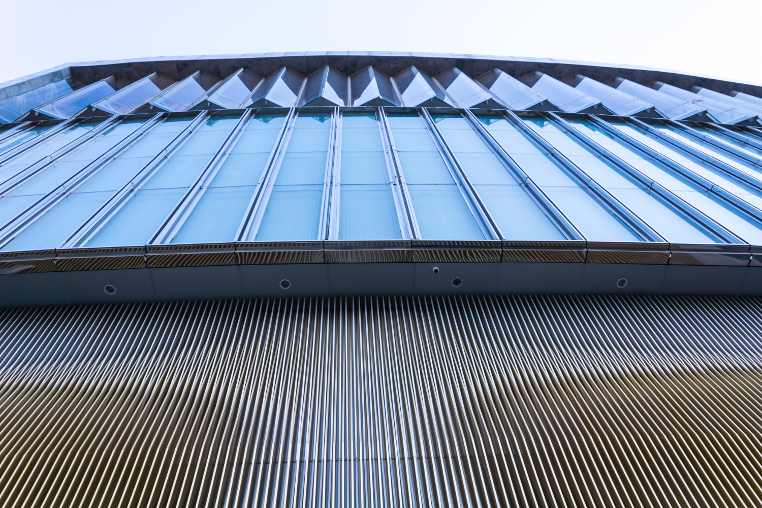 Stainless steel cladding designed for durability - itechfy