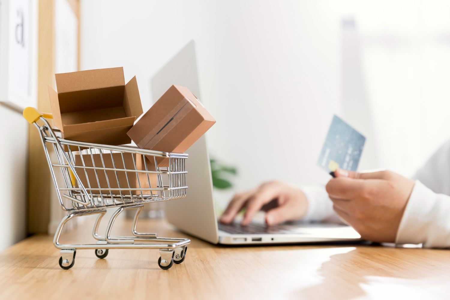 Crafting a Successful E-commerce Strategy for Competitive Advantage ...