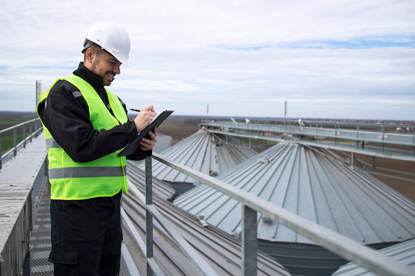 How Technology Is Transforming the Roofing Industry - itechfy