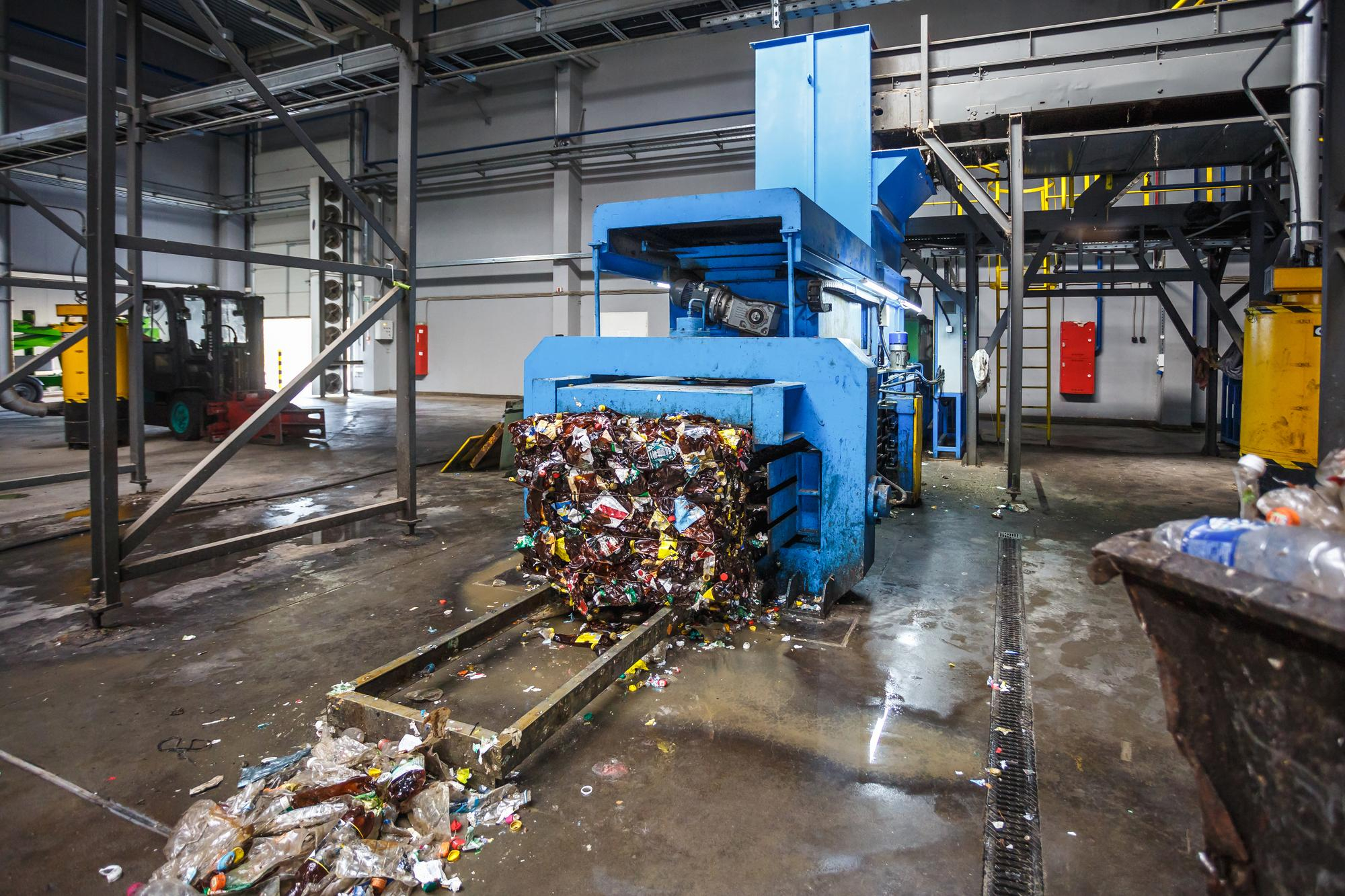 How Balers Improve Waste Management and Recycling Efficiency - itechfy